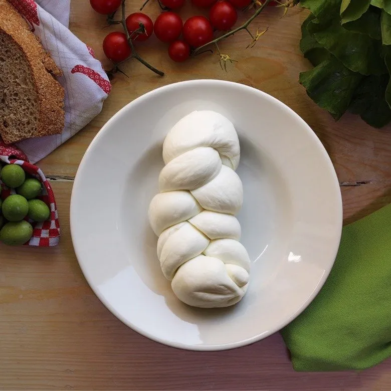 Treccia di Mozzarella di Bufala - Bianca / Affumicata